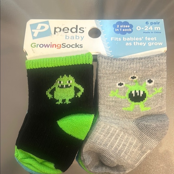 Peds baby | Other | Peds Baby Growing Socks Black And Gray With Green ...